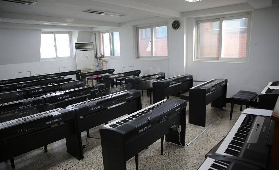 국제예술대학교