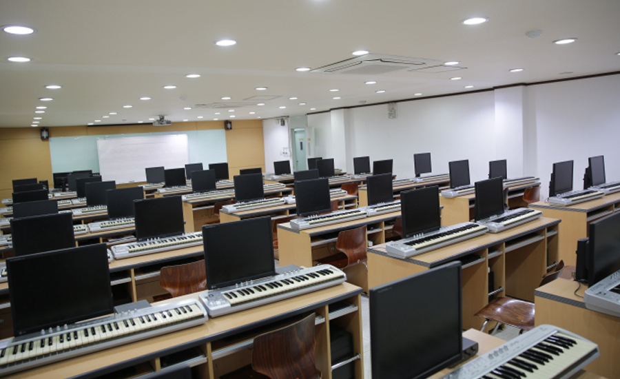 국제예술대학교